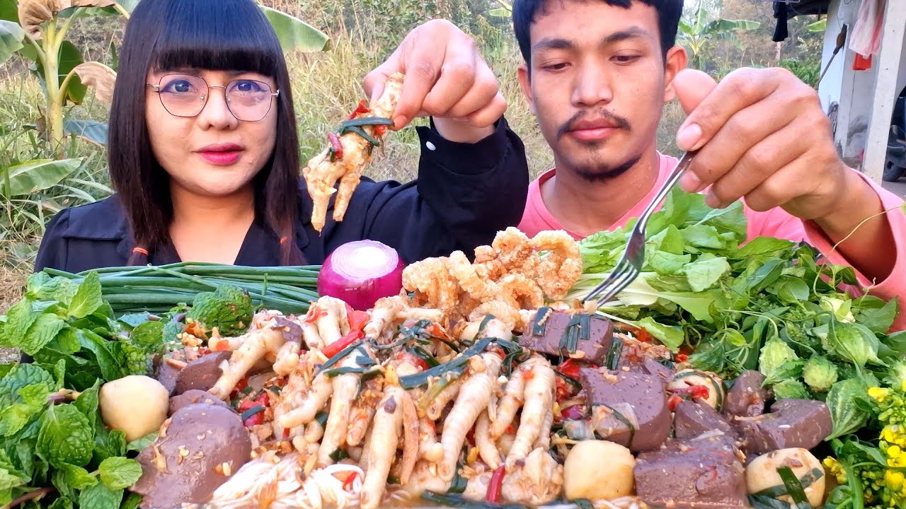 ขนมจีนน้ำยาป่า แครื่องแน่นๆตีนไก่อวบๆเลือดไก่ใหญ่ๆ Youtube