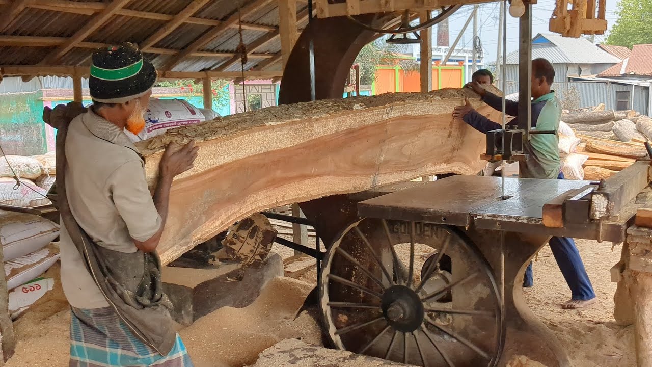 Wood Cutting Machine