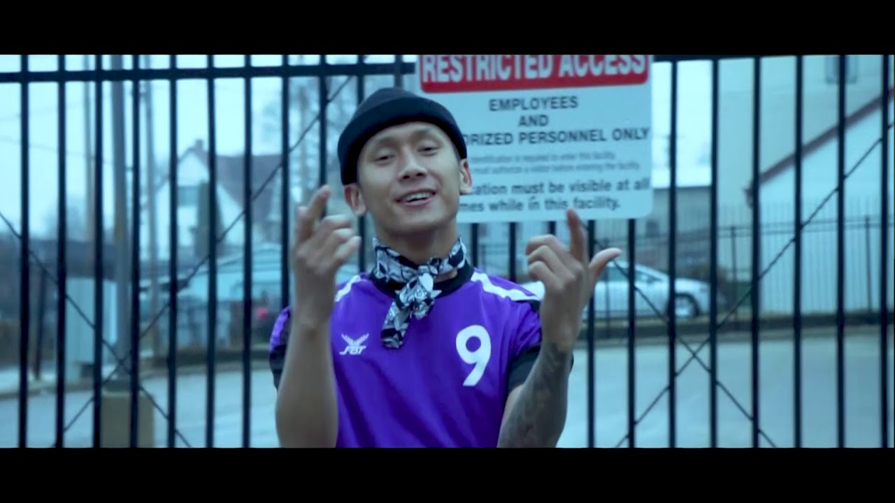 Ga Ni - Fake Loyal (Official Video) - YouTube