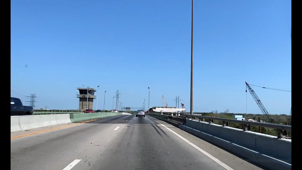 Driving Across the High Rise Bridge in Chesapeake Virginia - YouTube