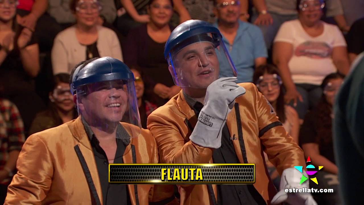 PAPA BOOM CON LA ARROLLADORA BANDA EL LIMÓN VS CHRISTINE ADAMS, ADAM ...