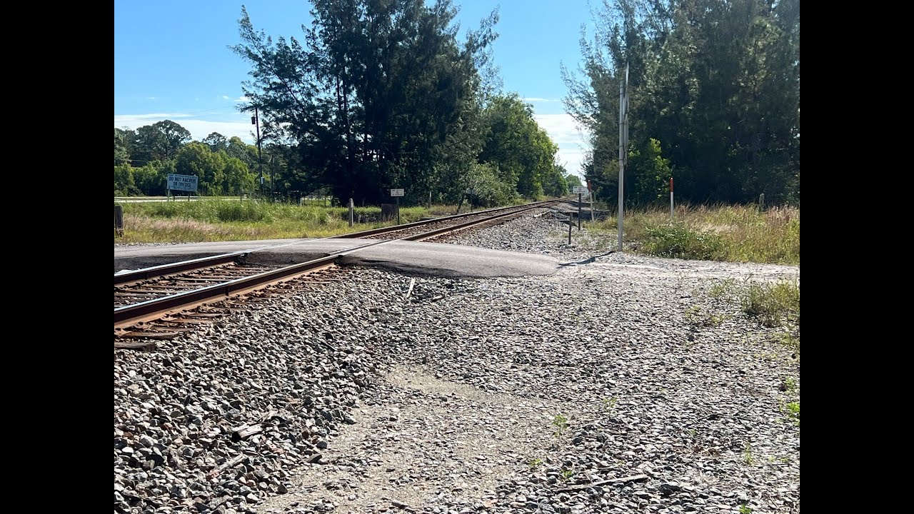 Amtrak Silver Meteor Train 98 At A Deadmans Crossing - YouTube