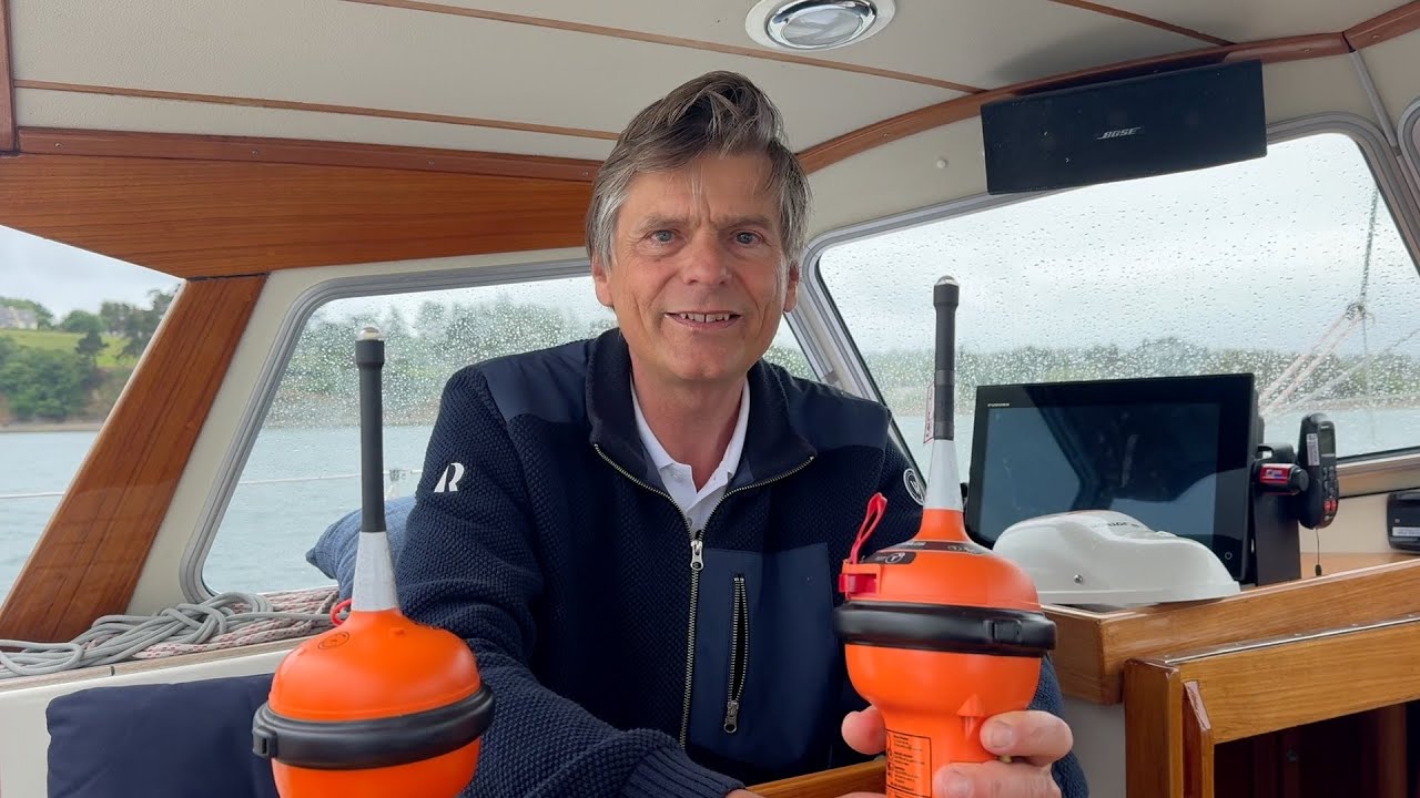 Leon explains: EPIRBs on sailing boats - YouTube