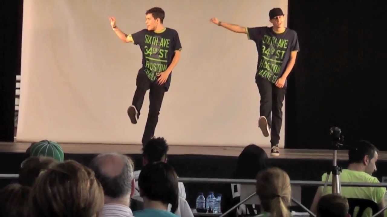 Freak Twins en IDance 2011 - YouTube