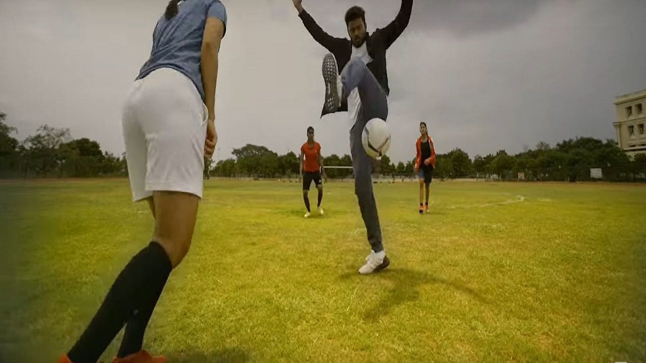 BIGIL Scene : Vijay 1 vs Women's 11 Football Bet Match | பிகில் Movie ...
