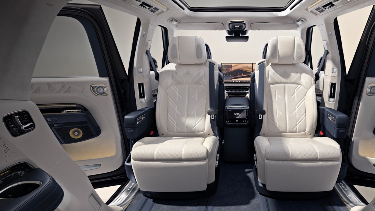 New Zeekr 9X (1,381HP) – Luxurious Interior Unveiled - YouTube