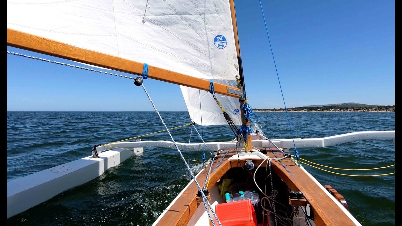 O-Vives - Trimaran Trika - En solitario Piriápolis 20181231 - YouTube