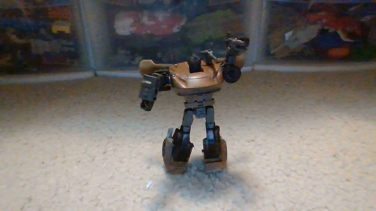 Transformers Netflix Sparkless Bot review - YouTube