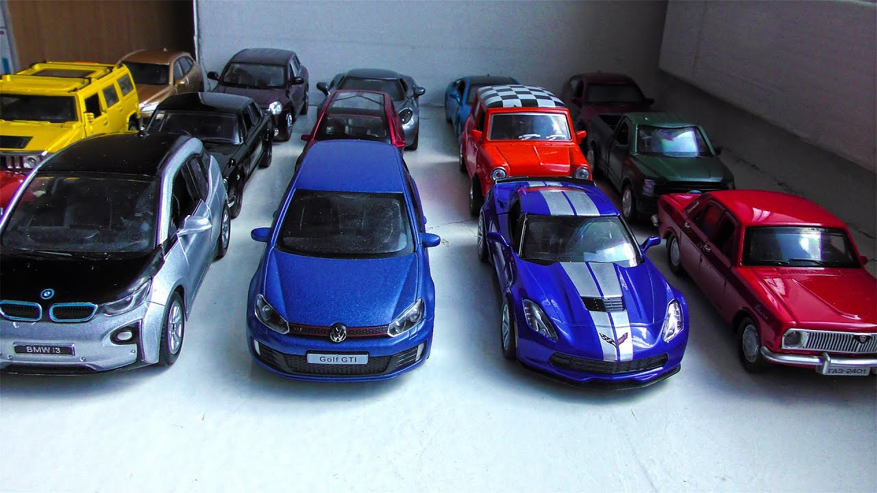 Mix of Cars Consisting of 15 Units - YouTube