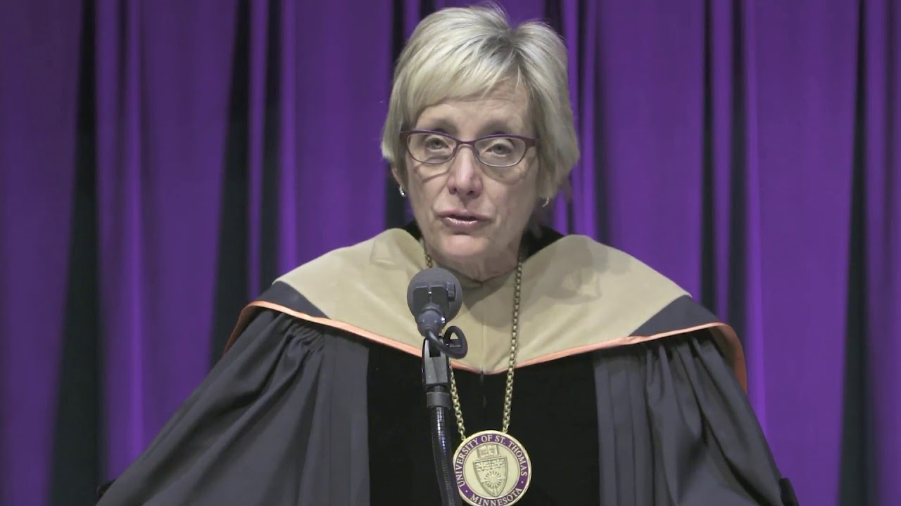 President Dr. Sullivan's 2017 Academic Convocation Address - YouTube