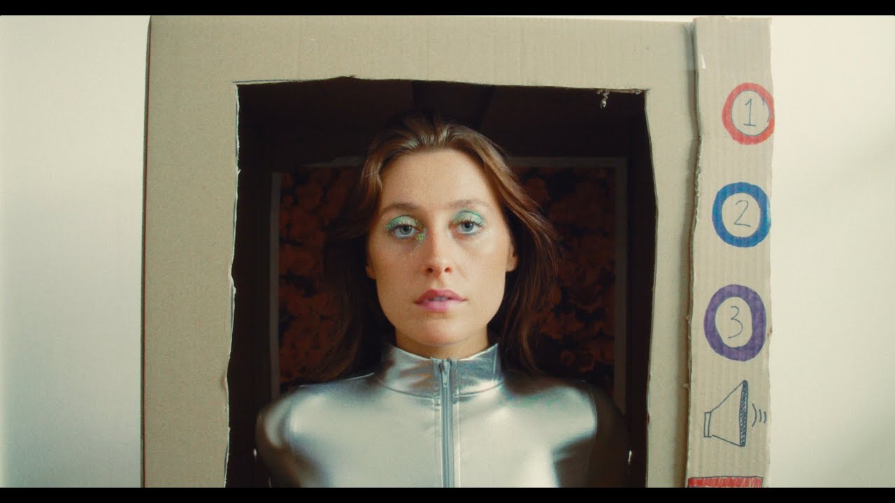 Unknown Venus- Gravity (Official Music Video) - YouTube