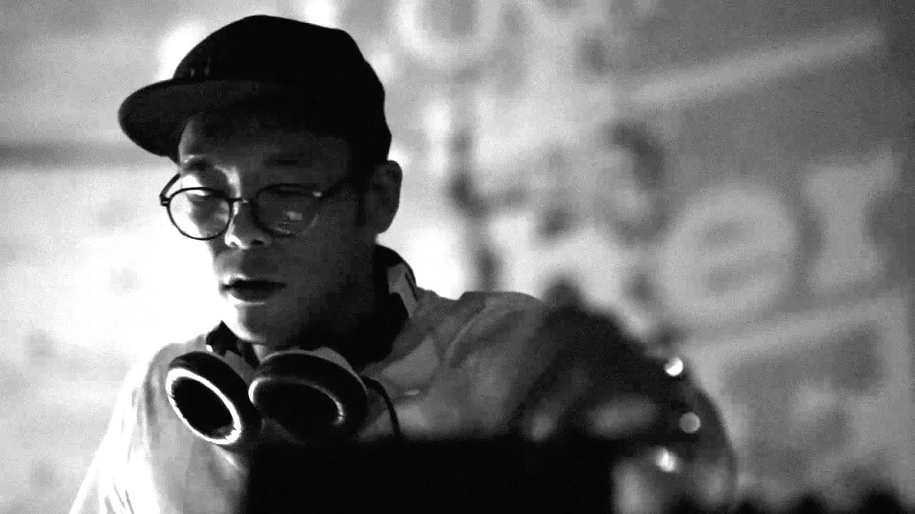Aaron Kim @ The other side - YouTube