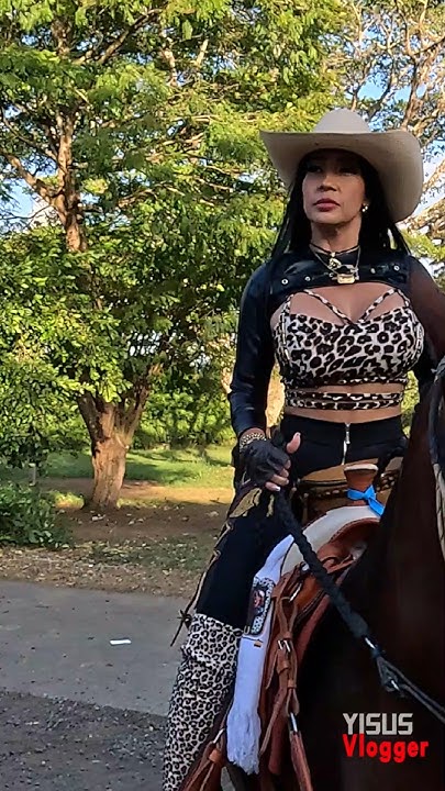 Cabalgata VALLECAUCANIDAD ROLDANILLO 2024 - YouTube