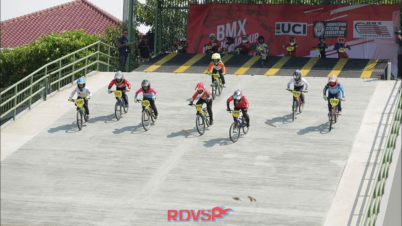 Balapan Sepeda BMX sama rider dari China di Jakarta - Event BMX ...