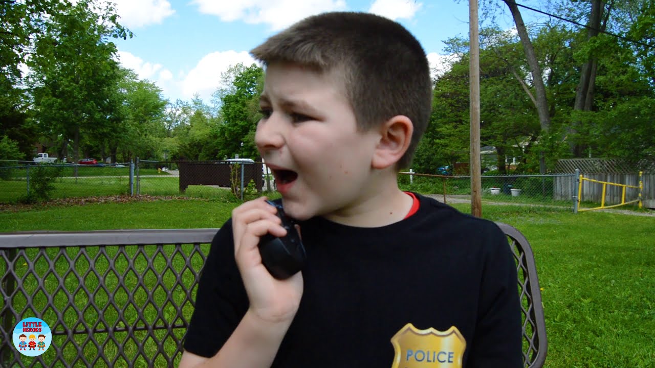 Little Heroes and the Assistant Together In Pretend Play Police Story ...