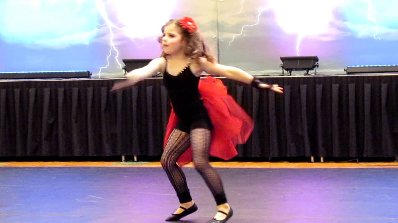 Haylee's First Solo " Walking the Dog" - YouTube