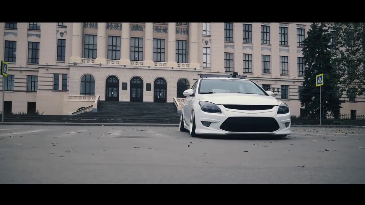 Hyundai i30 Autumn Stance - YouTube