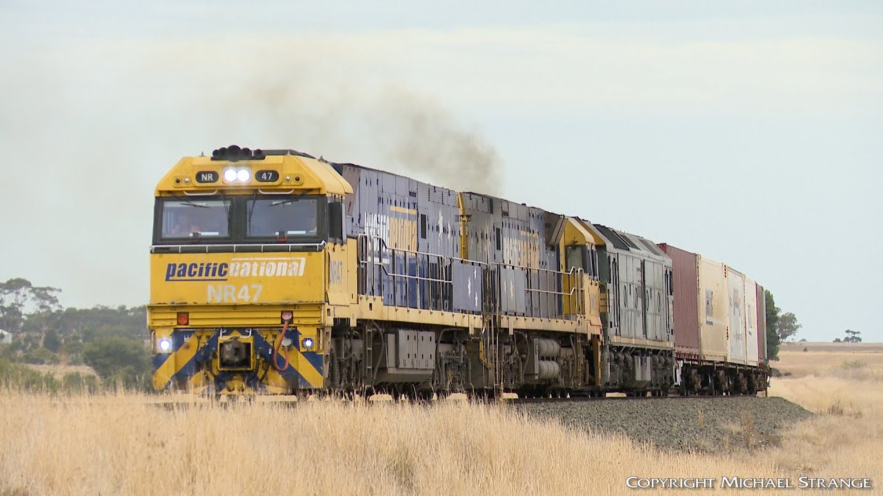 6MP4 TOLL / Pacific National Container Train - PoathTV Australian ...