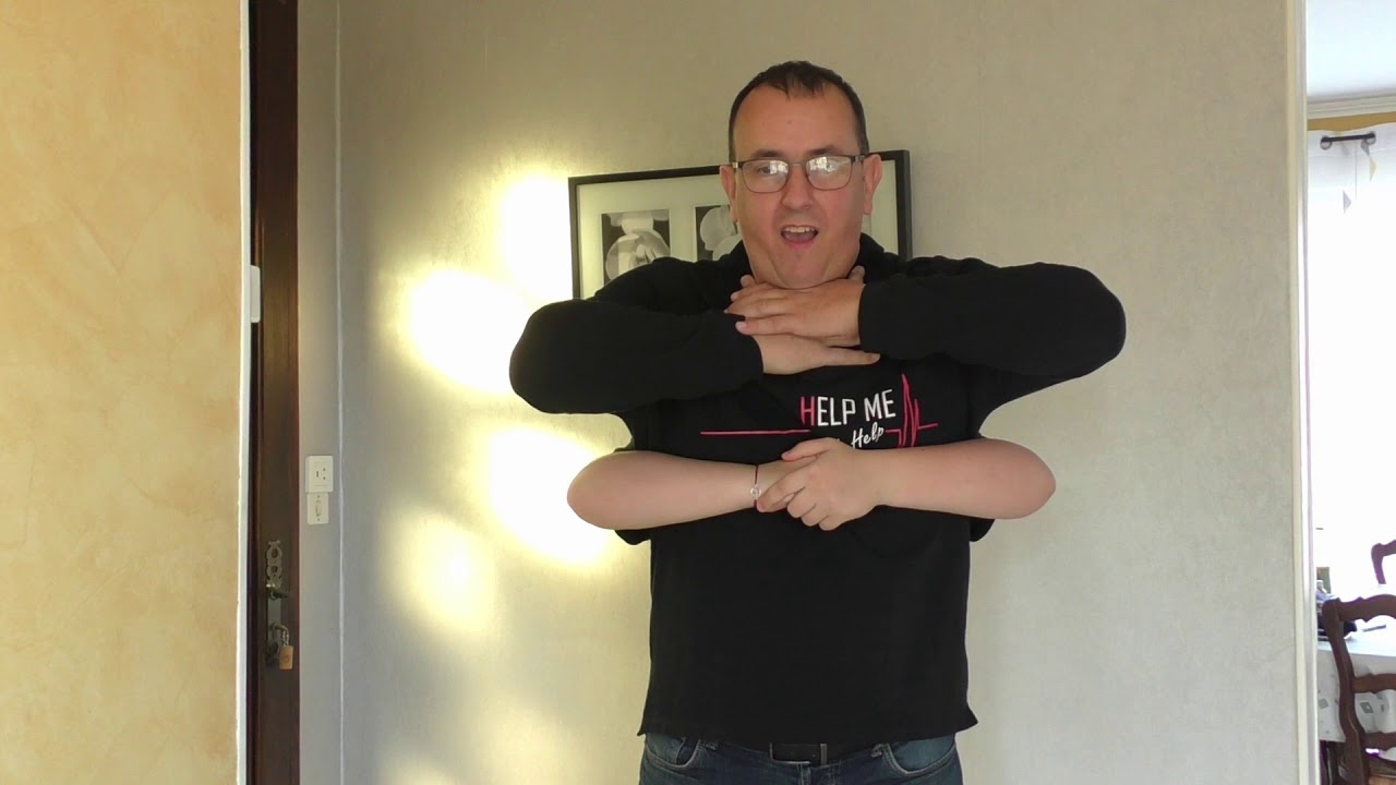 Désobstruction par la méthode des compressions thoraciques 1 - YouTube