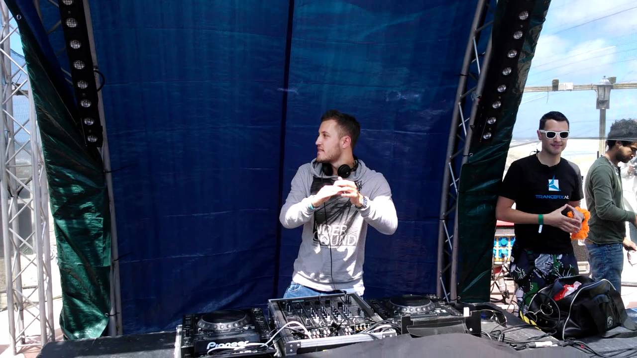 Andy Duguid feat. Leah - Wasted @Luminosity 2012 - YouTube