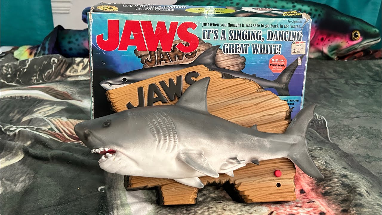Jaws the singing shark - YouTube