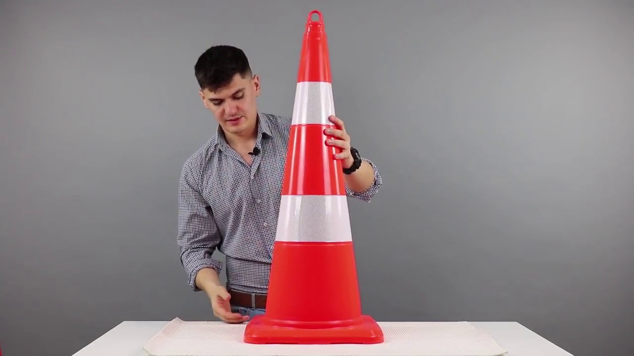 Conuri rutiere - YouTube