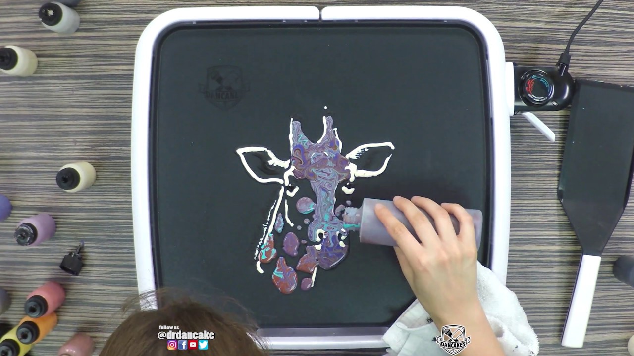 Galaxy Giraffe Pancake Art 🦒🌌 - YouTube