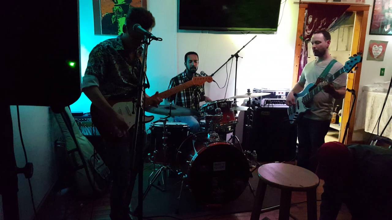 "Voodoo Child " Jam - Dylan Doyle Band - YouTube