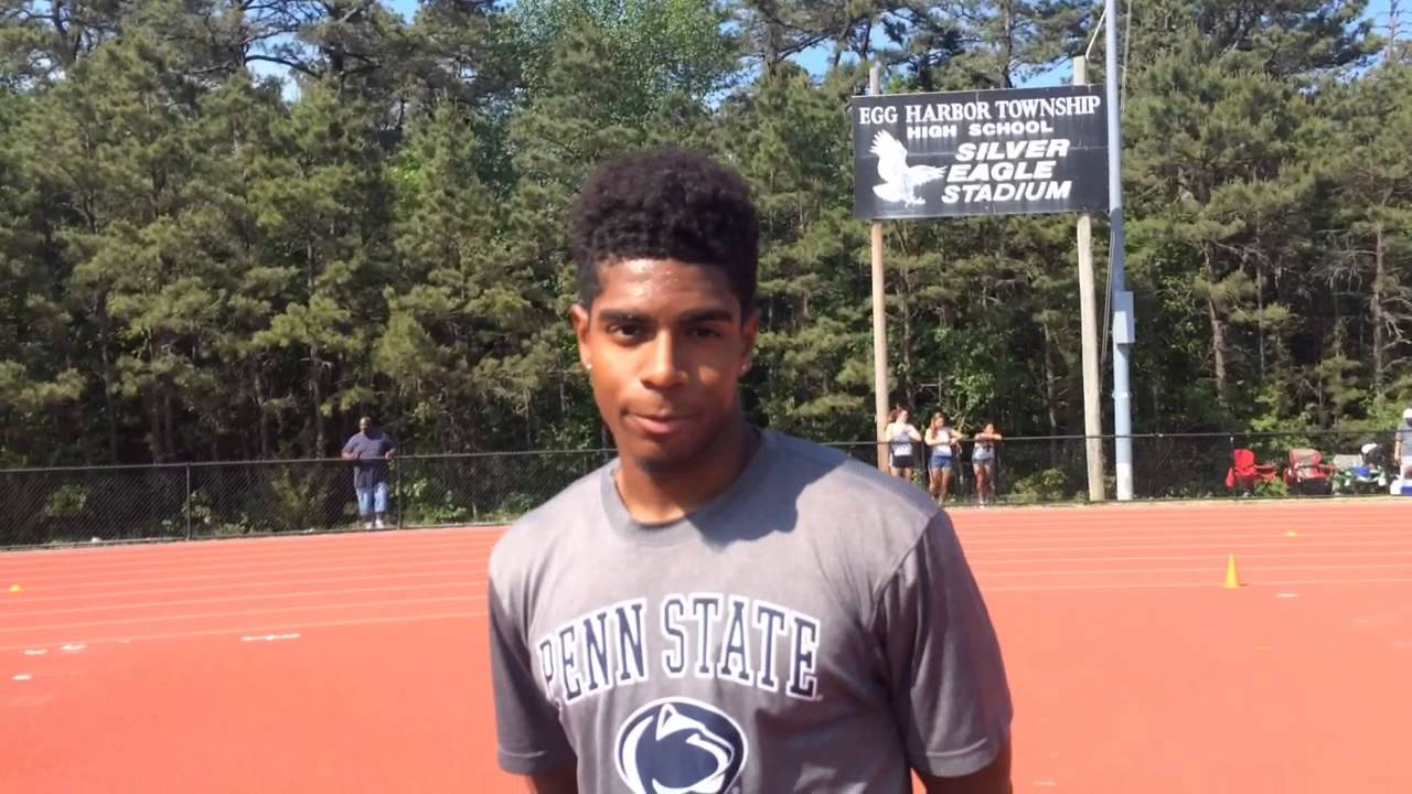 Devin Bradham of Williamstown defends his Group 4 high jum crown - YouTube