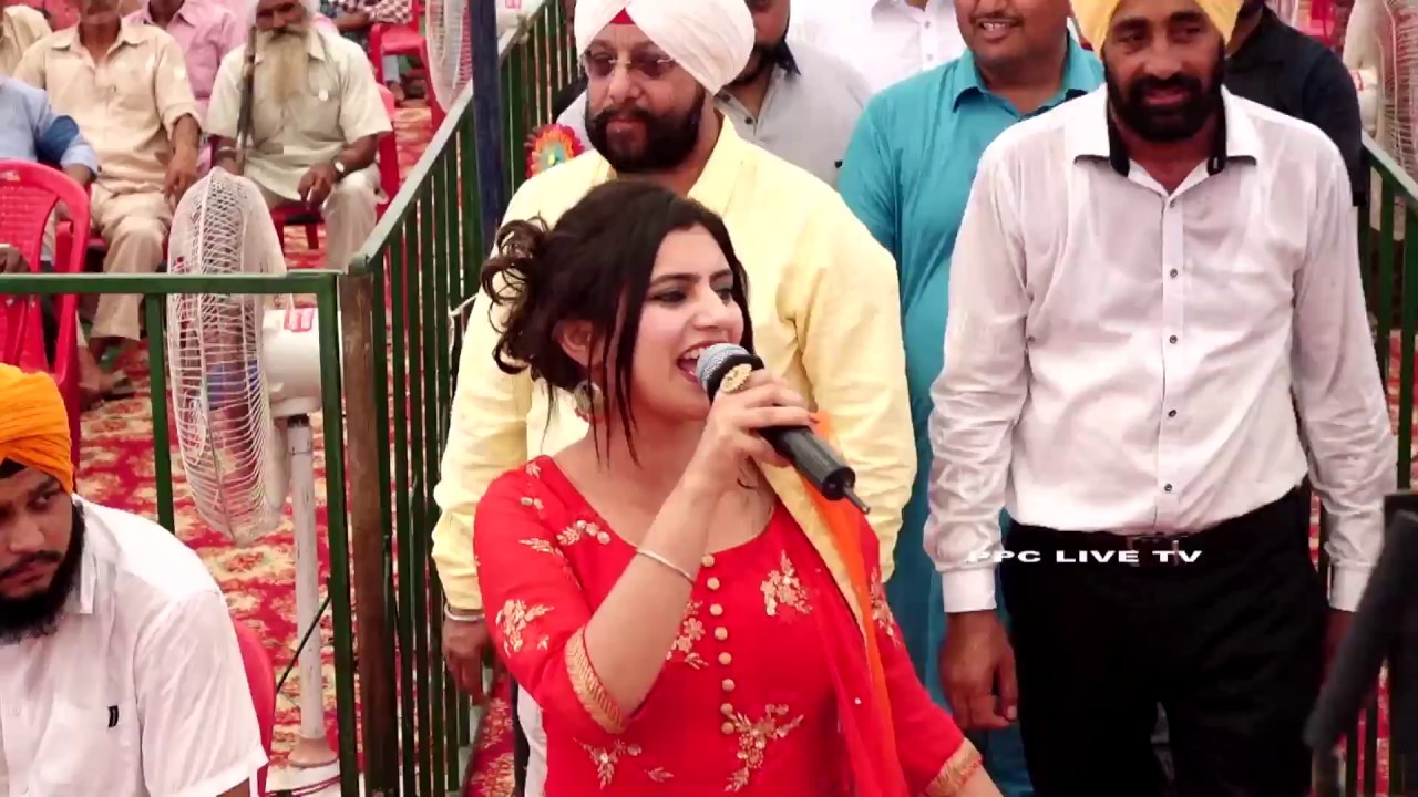 Live Meet Kaur, New Punjabi Songs 2018 Live Performance - YouTube