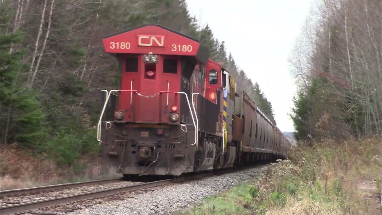 Heavy Loaded Potash Train CN 596 w/Rear DPUs and a Friendly Crew Gets Up to Speed at Allison, NB ...