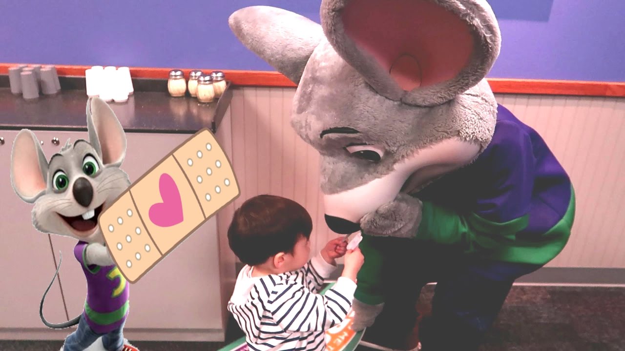 Chuck E Cheese Kiss My Owie - YouTube