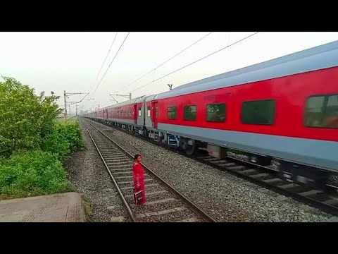 Howrah Doon Express * 13010 योग नगरी ऋषिकेश से हावड़ा दून एक्सप्रेस ...
