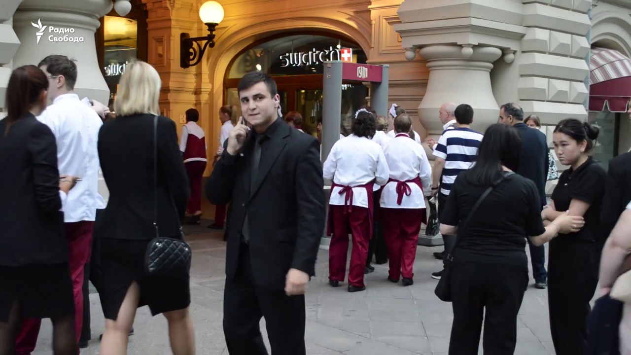 В Москве из за звонков с угрозами эвакуированы 15 тысяч человек Youtube