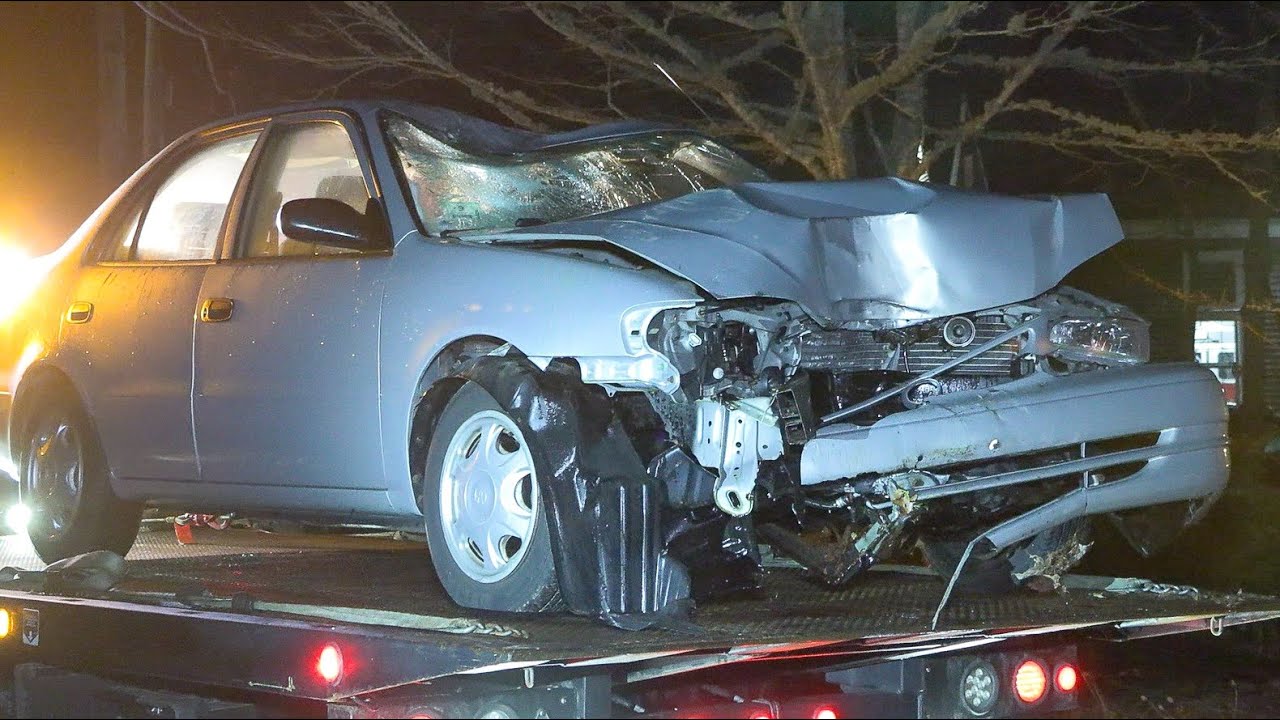 WATCH *** WOMAN SUFFERS "MULTI-SYSTEM TRAUMA" IN YARMOUTH CRASH - YouTube