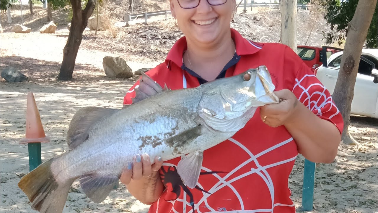 63cm barramundi Townsville Loam island - YouTube