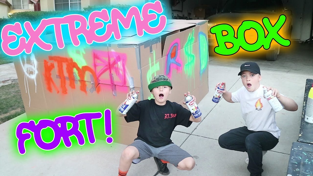 BUILDING A BOX FORT - YouTube