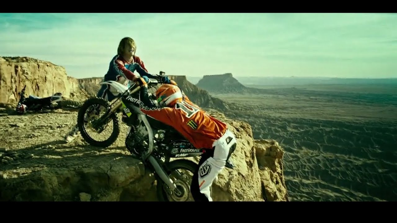 Amazing fatal Bike Stunt - YouTube