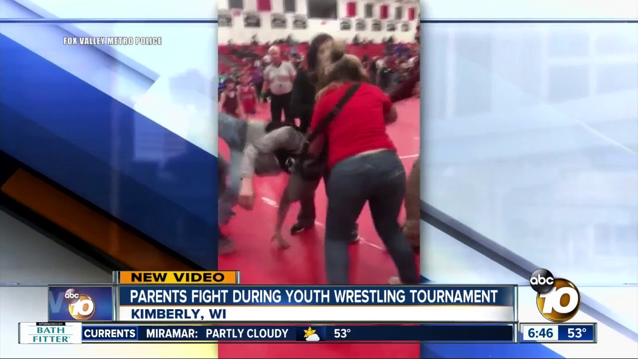 Video shows parents brawl during youth wrestling event - YouTube