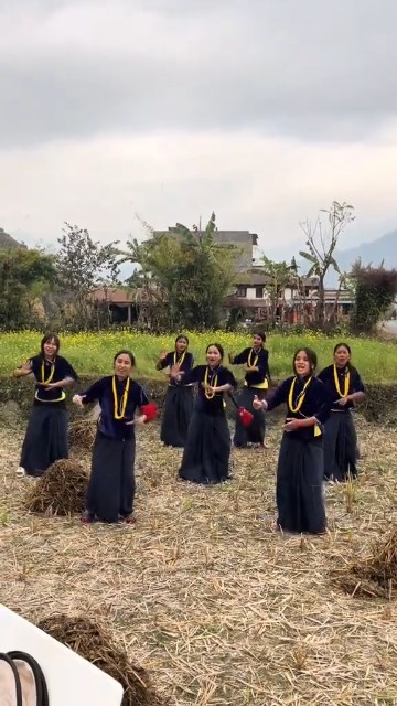 Sali lai vena ko maya sali jyu jhorley namaskar #shorts - YouTube