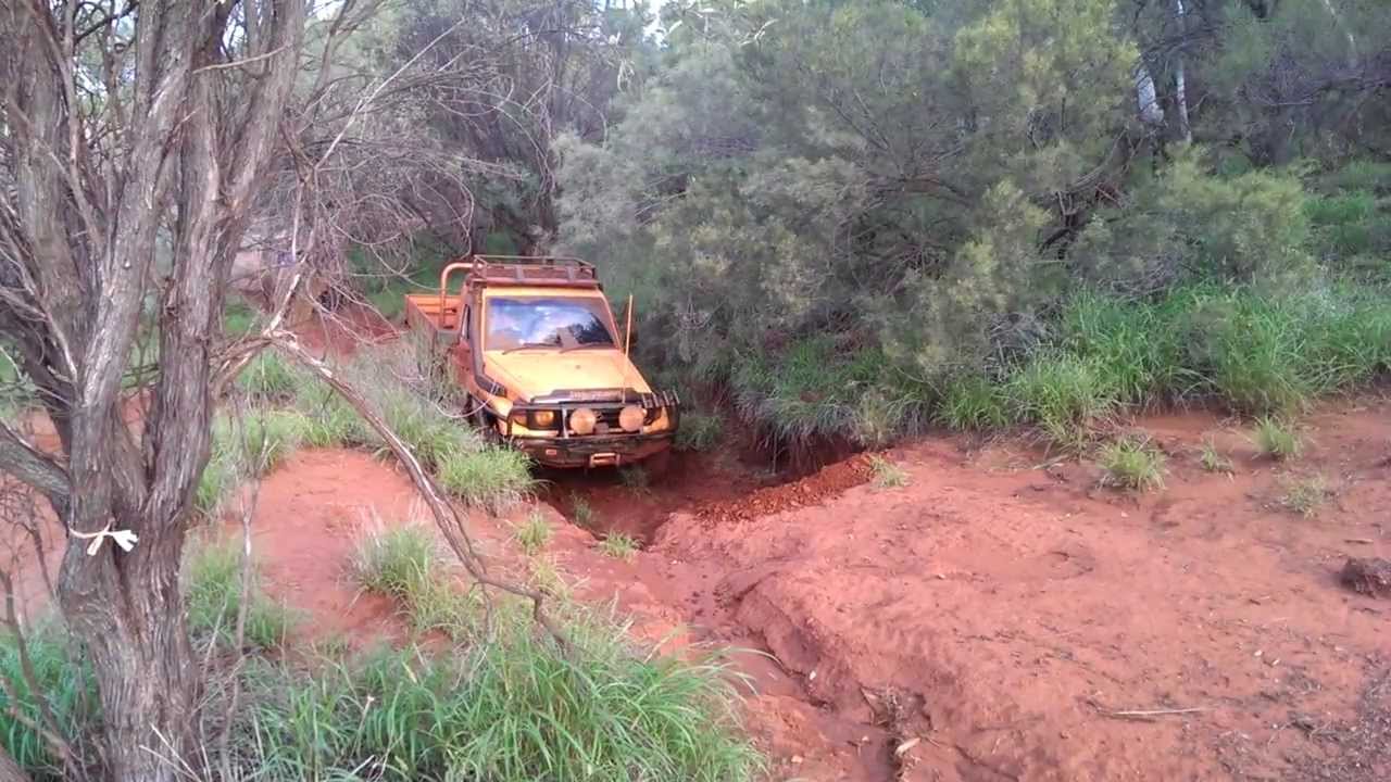 Toyota landcruiser HDJ79R - YouTube