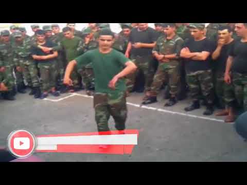 Azerbaycan Esgerinden Super Reqs (Азербайджанские солдаты танцуют)