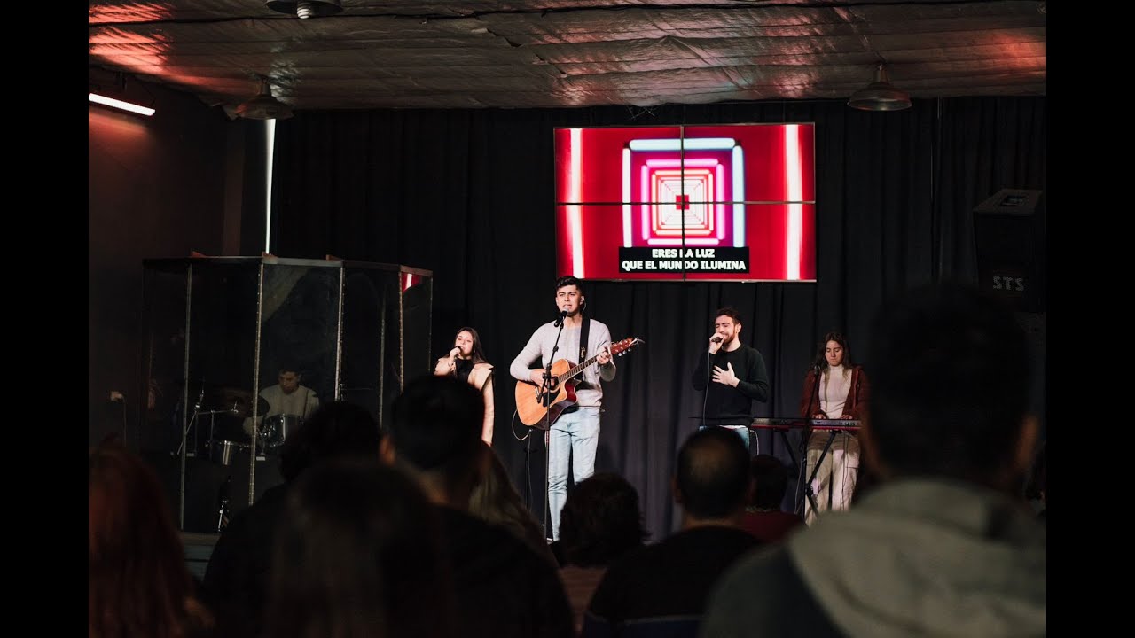 Los Ojos puestos en el Invisible | Lucas Correa - YouTube