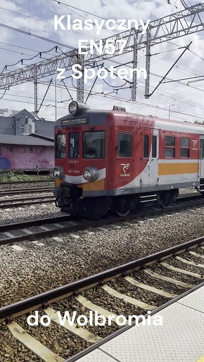 EN57 Kibel z Spotem do Wolbromia w Olkuszu #train #kolej #mikol #railway #pkp #trainspotting ...