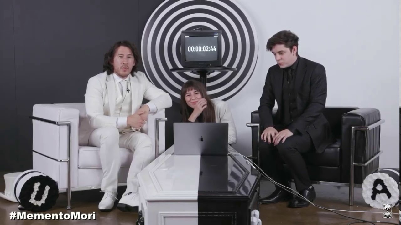 Final 3 minutes of unus annus live stream - YouTube