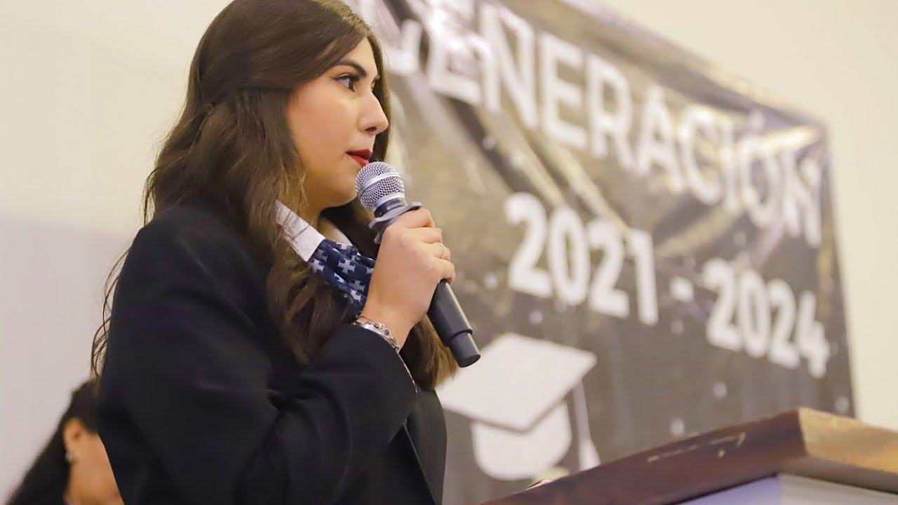 🎓 Nydia Abigail Robles Ramírez, alumna de la Carrera de Pedagogía UVC ...