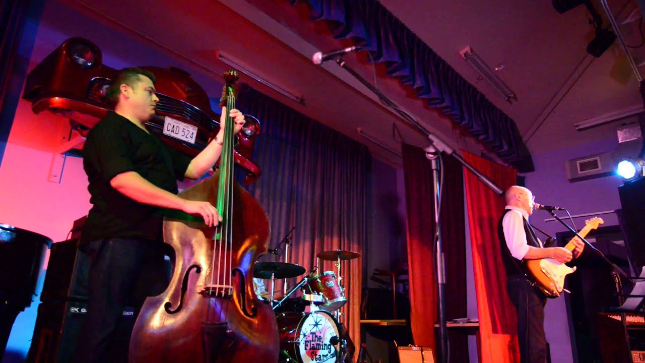 The flaming stars band at Ashfield RSL club NSW - YouTube