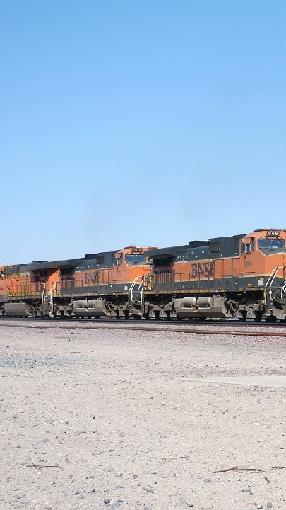 BNSF 7692 WB STACK TRAIN S-LPCLHA 9-16-2022 - YouTube