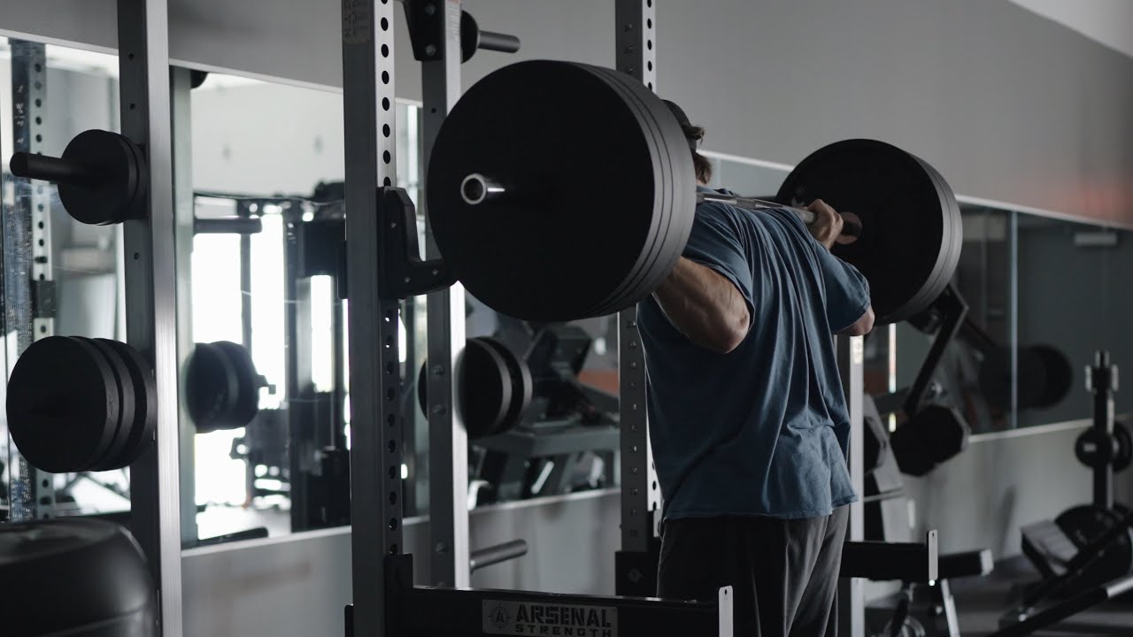 Offseason Day 100 - 5 Plate Squat Returns - YouTube