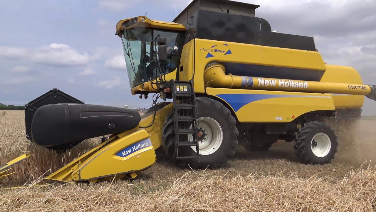 TARWE OOGSTEN 2018 NEW HOLLAND CSX 7080 HARVE STAR - YouTube